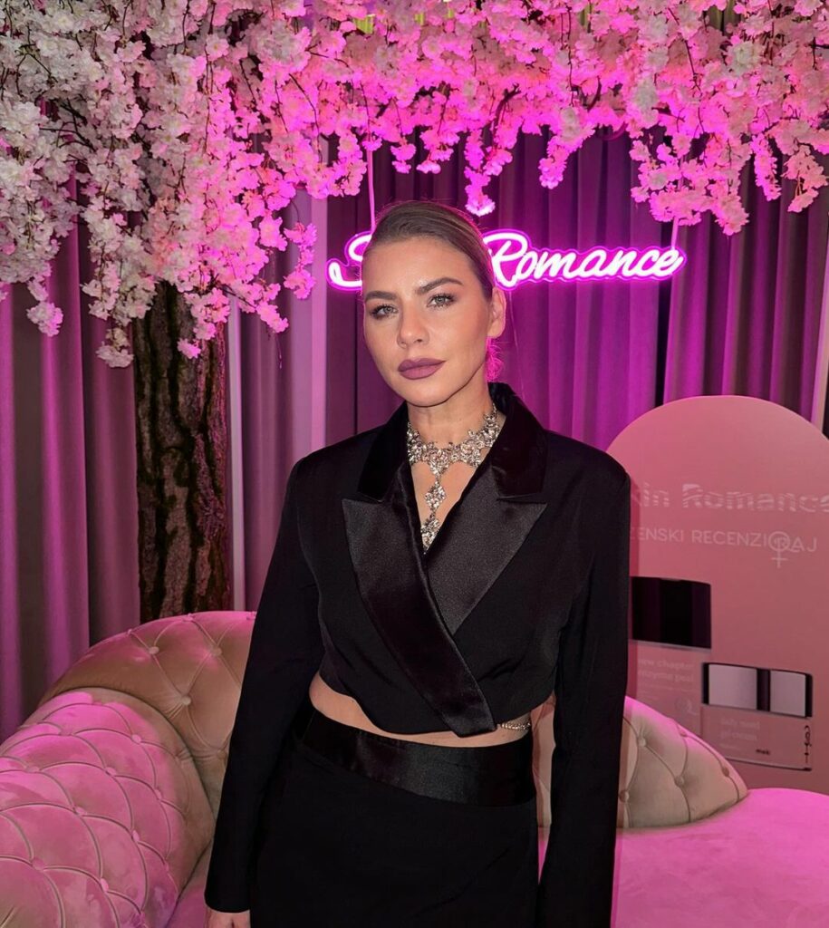 Seksi crni outfit Ane Begić Tahiri privlačio poglede