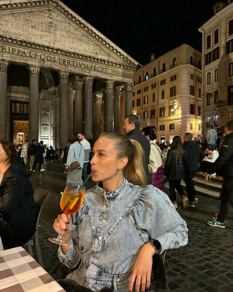 TikTok teorija o crvenom laku za nokte zaludjela Hrvatice