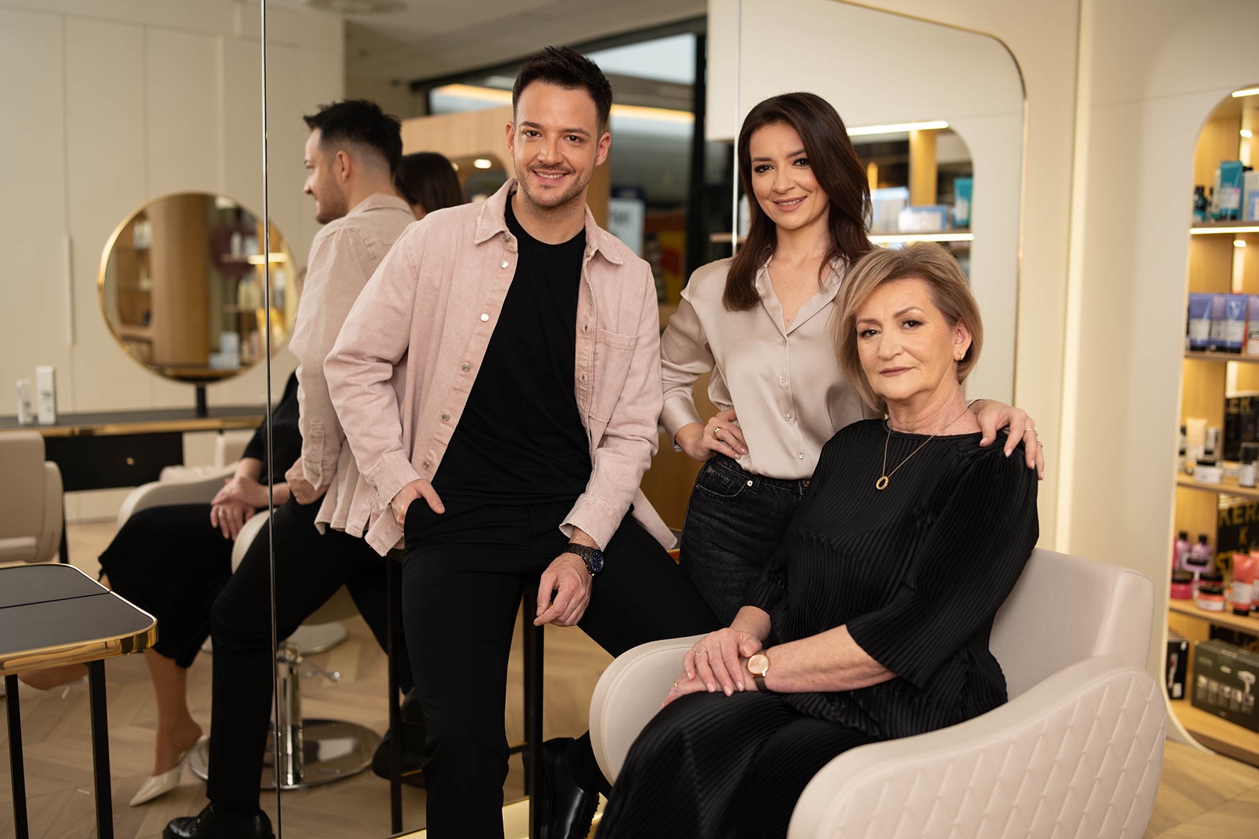 Obitelj koja je redefinirala ljepotu u Hrvatskoj: ZIRDUM slavi 30 ...