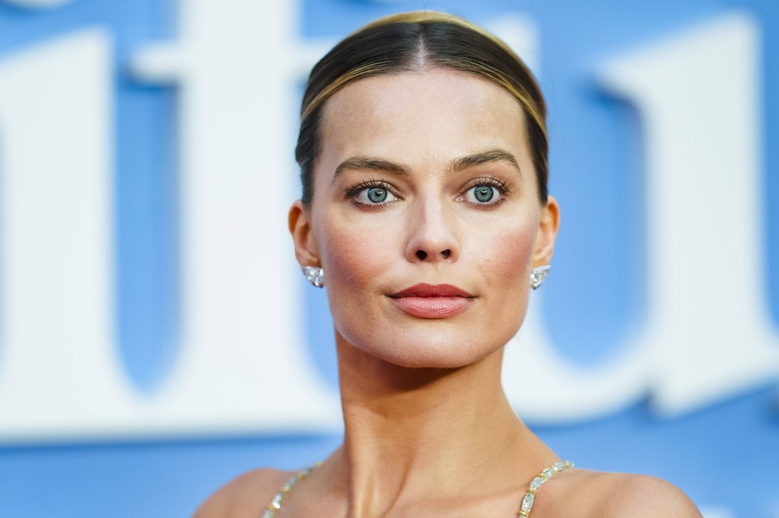 Margot Robbie u prozirnoj haljini