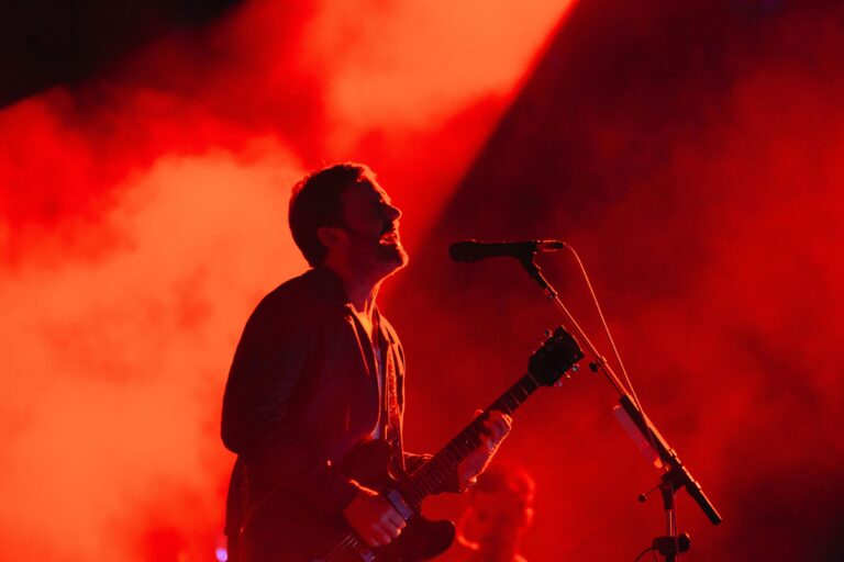 Kings of Leon vraćaju se na pozornicu Zagreba nakon ljetnog odgađanja